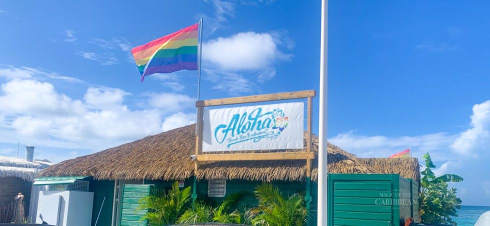 Aloha Beach Bar 🍹️ Definitely a highlight at Orient Bay Beach